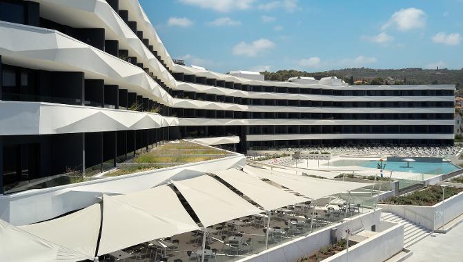 Grand Hotel View Postira séjour avec vol inclus » ltur